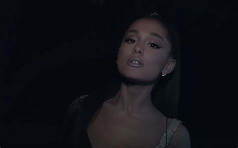 Ariana Grande The Light Is Coming Ft Nicki Minaj Stereo Bangers