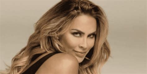 ¿qué Será Aylín Mujica Se Lo Hace Solita Y Sin Ayuda Kihi Artistas