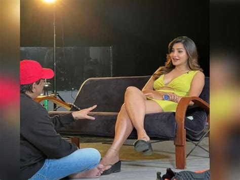 Khatra Dangerous Actress Ashu Reddy Has Shared Photos Of Ram Gopal