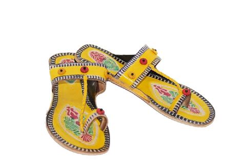 Women Colorful Genuine Leather Kolhapuri Chappal Size All At Rs 210