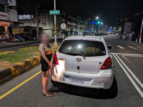 外籍女喝茫醉停路中呼呼大睡 醒來苦苦哀求警通融 屏東時報電子報