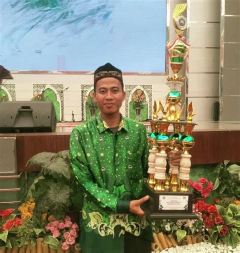 Didin Handoko Pengajar MI Darussalam Dinobatkan Sebagai Guru