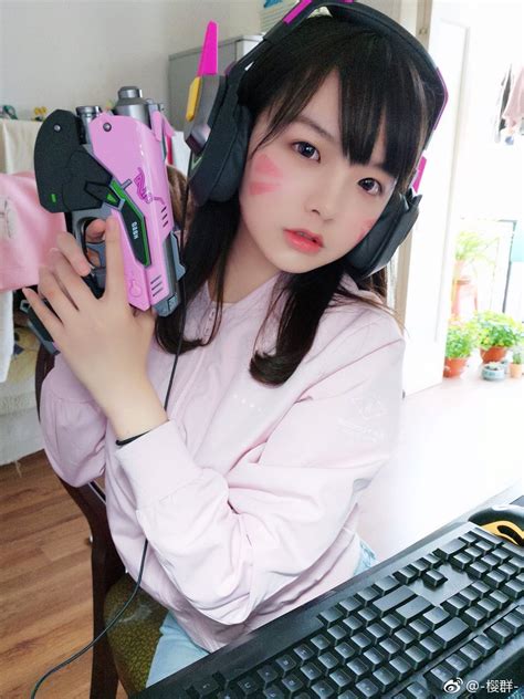 Real Gamer Girl