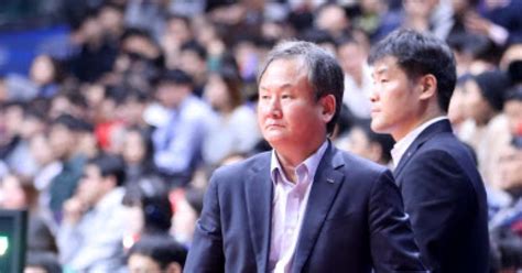 3점슛 제로 현대모비스 2연패로 2위 전자랜드와의 승차 55경기