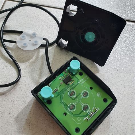 Did Anyone Opened The Hyperkin Trooper 2 Controller Atari General
