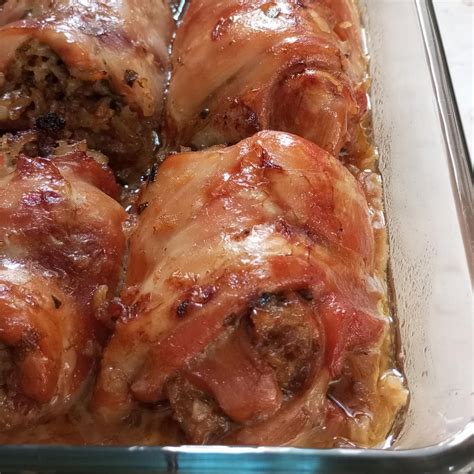 פרגיות ממולאות באורז ובשר אמהות מבשלות ביחד