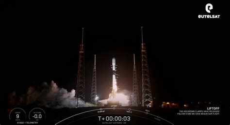 Spacex Launches Telecom Satellite Lands Rocket On Ship At Sea Space