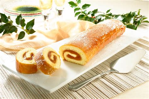 Brazo Gitano De Guayaba Jelly Roll With Guava Recipe Newbritawaterchiller