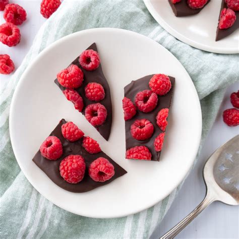 Mealime Fresh Raspberry Dark Chocolate Bark