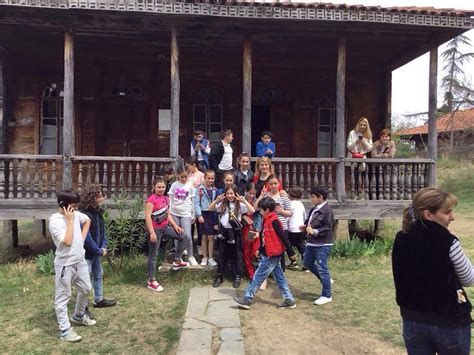 77 ე სკოლა ნანა 77 ე სკოლა ნანა ლეკიშვილის კლასი