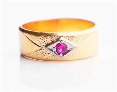 1967 Ring All Seeing Eye Ruby Solid 18k Gold Øus 5 46 Gr For Sale