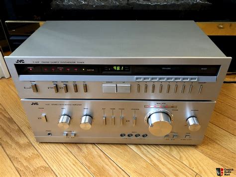 Jvc A S7 Integrated Amplifier 50wx2 And Matching T 40p Tuner In