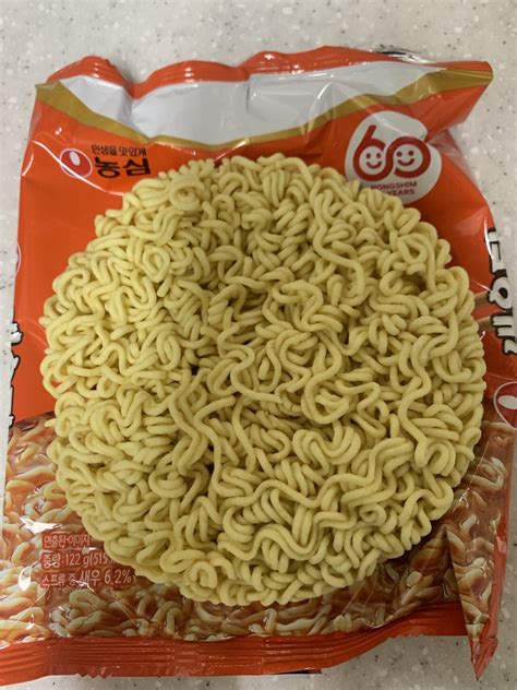 이번에 재출시한 농심 새우탕면 봉지 먹어본 후기 음식여행 에펨코리아