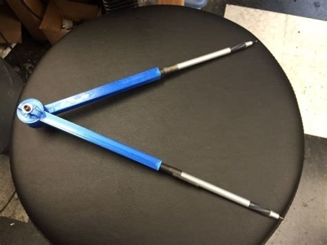 Large Compass Pinshape