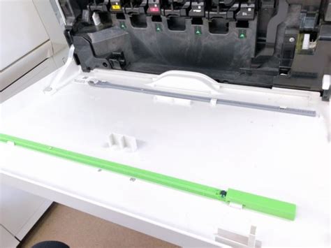 複合機の印刷物に”黒い線”が入るときの対処法【清掃方法解説付き】 中古コピー機・中古複合機の激安販売【オフィス・エコ】