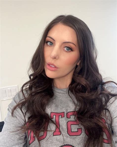 Theodora Day Biowiki Age Height Career Net Worth Celeb Values