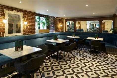 Great Staff Reviews Photos Browns Brasserie And Bar West India