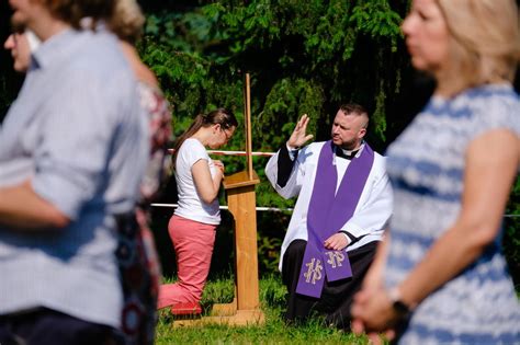 Obok kościoła św Floriana w Sosnowcu biskup Grzegorz Kaszak odprawił msze polową