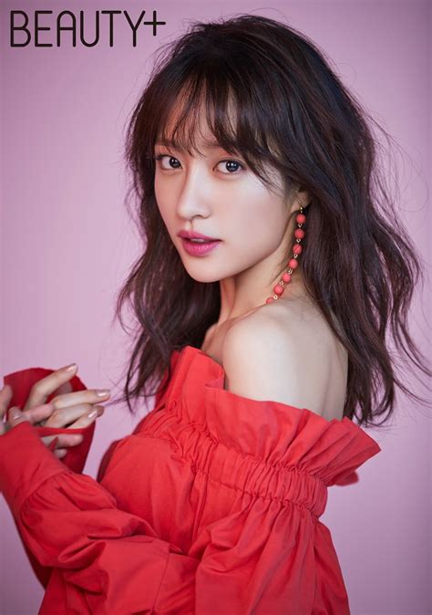 8 Kpop Female Idols With The Sexiest Shoulders