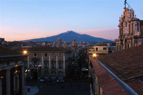 Guide To Catania Sicily The Thinking Traveller