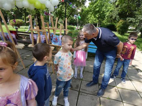 Празникът за малките „Детство мое реално и вълшебно“ снимки СО район „Студентски“