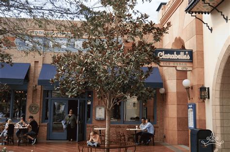 Lands In Pictures Buena Vista Street Duchess Of Disneyland