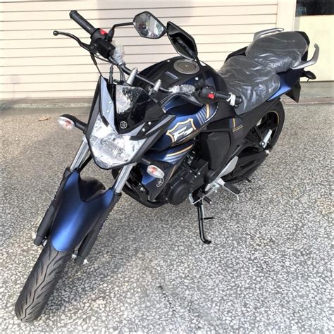 【新車】【年節下殺】2018 年 Yamaha 山葉 Fz S 150 Fzs 雙碟 特仕版 原裝進口 現車限量 不含牌險 機車 新車在旋轉拍賣