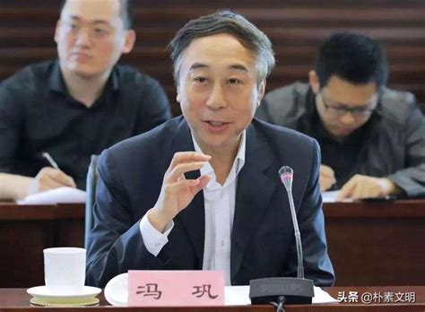 最傳奇的家族溝通：馮鞏扮演馮國璋，網友：祖上還有一位元勛 每日頭條