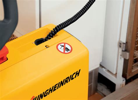 Electric Walkie Straddle Stacker Emc B10 Jungheinrich