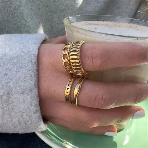 Ever Point Break Ring