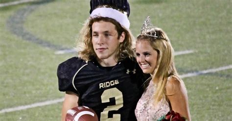Homecoming King Sees Who Was Named Queen And Gives Crown Away Obsev