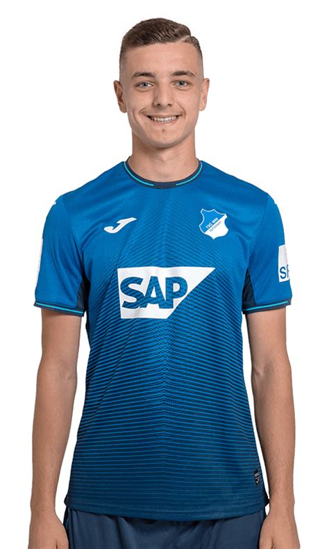 Fisnik Asllani Height Age Weight Trophies Sportsmen Height