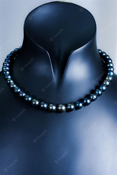Premium Photo A Black Perl Necklace