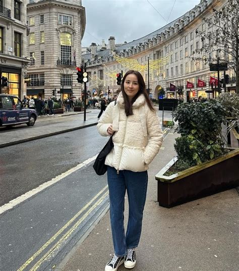 한혜진♥기성용 런던서 손흥민과 식사외모 자랑했던 딸 얼굴은 ‘스티커 손에 잡히는 뉴스 눈에 보이는 뉴스 뉴스엔