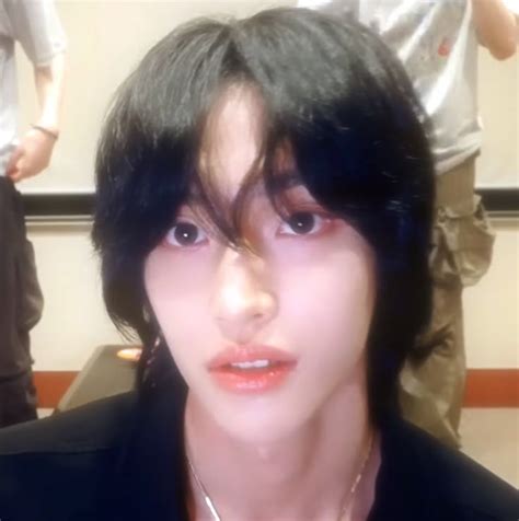 Pin by 𝐿𝒶𝓃𝒶𝒶 𓍯𓂃 on Wonbin in 2024 Pretty boys Lang leav Icon