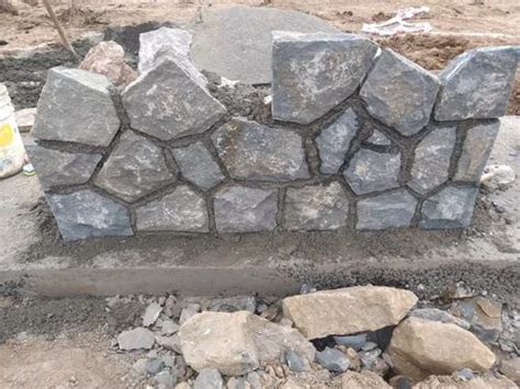 Grey Matte Stone Wall Cladding Designing Service Thickness 8 Mm At