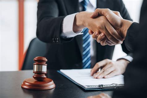How To Choose The Right Personal Injury Lawyer