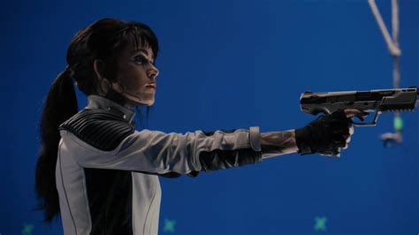 Kiernan Shipka Performing Motion Capture For Emma Kagan In ‘call Of