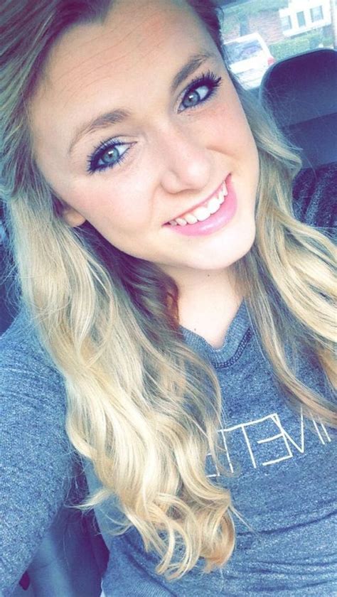 Селфи девушек в авто 36 фото