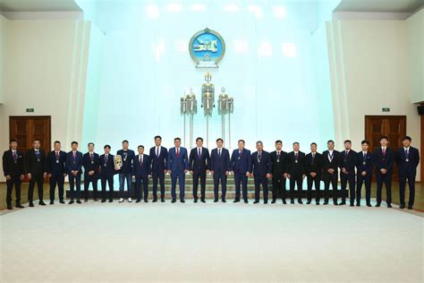 Ерөнхийлөгч У Хүрэлсүх хоккейн үндэсний шигшээ багийн тамирчдыг хүлээн авч уулзлаа