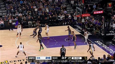 Klay Thompson Hits The Shot With Time Ticking Down Yahoo Sports