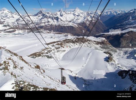 Zermatt Switzerland April 13 2017 The Cable Car To Klein Matterhorn
