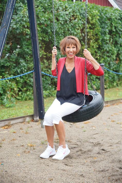 lotta lundgren stående HB gunga Malmö stad