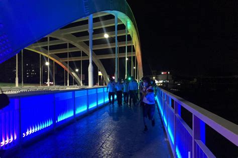 雲林石牛溪橋夜間點燈 燈光隨季節變化成斗南新地標 旅遊 聯合新聞網