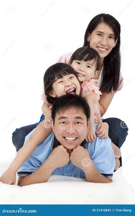 азиатская семья счастливая стоковое изображение изображение