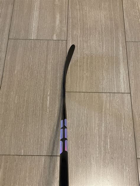 Pro Stock Hockey Stick Benn Curve New Sidelineswap
