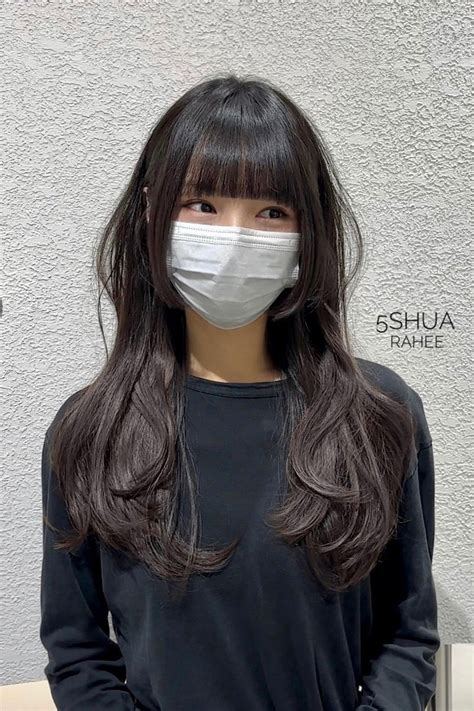 성수동미용실 오슈아성수점 대표원장 한라희 On Instagram 〰️히메 레이어드컷 풀뱅 Rahee Mood ⠀ 자연스러운 레이어드컷에 포인트로 히메컷과 풀뱅