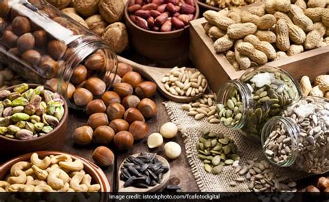 These 6 Foods Are All You Need To Improve Your Eyesight Nutritionist