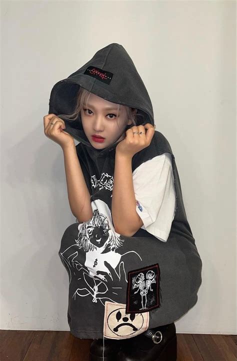 Pin Oleh Winteresting Nopi Di Aespa Gadis Cantik Korea Selebritas