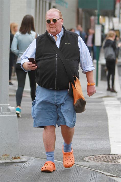 Celebs Who Love Wearing Crocs